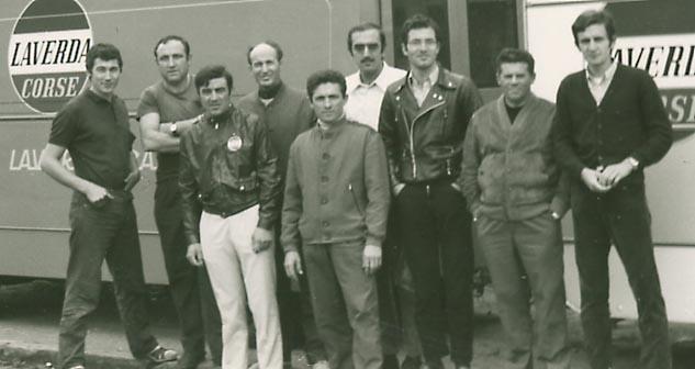 Old Laverda factory photo's of workers | LaverdaForum